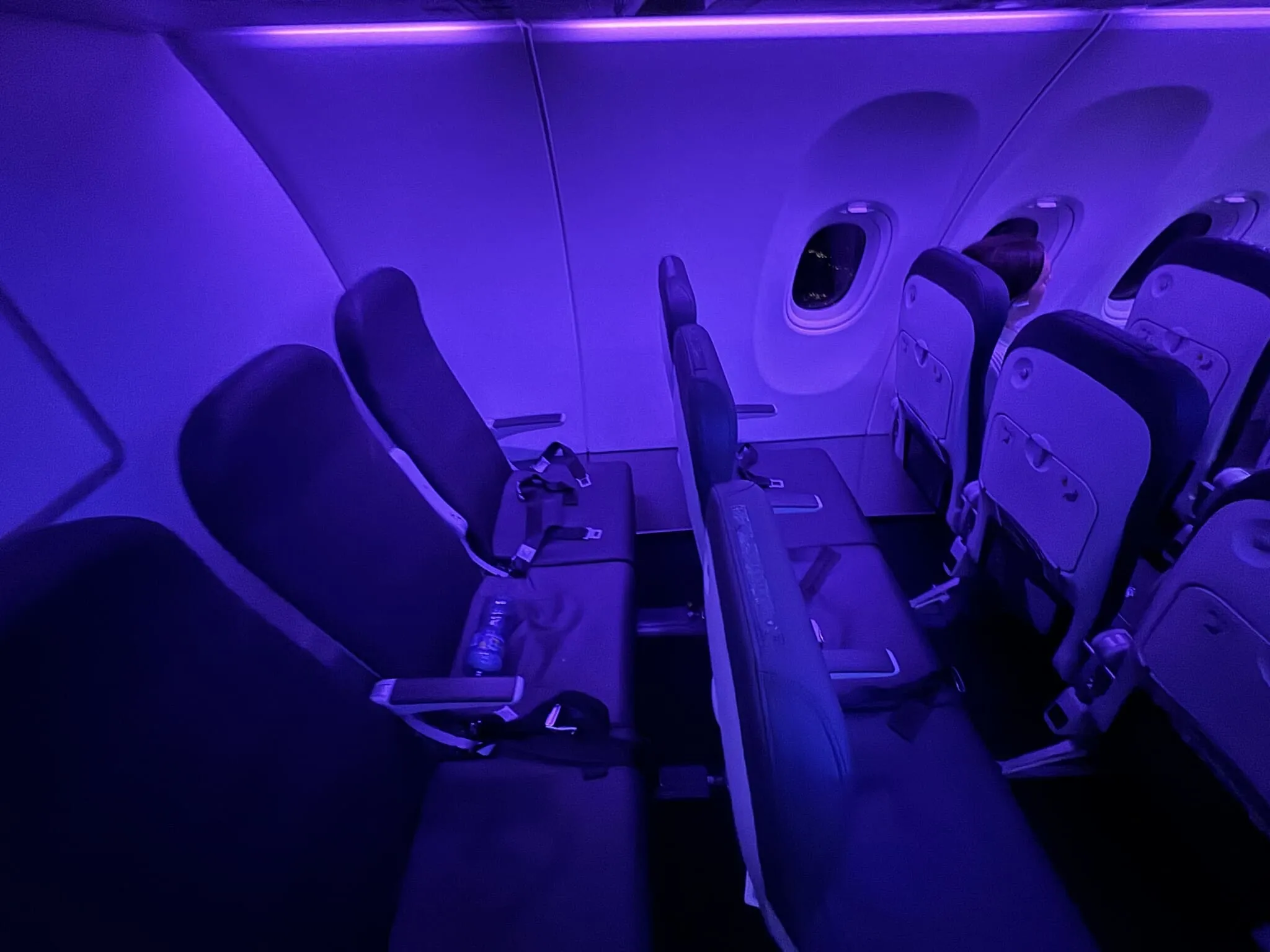 Why I Like Sitting In The Back Row Of Airplane Cabins - The Alviator