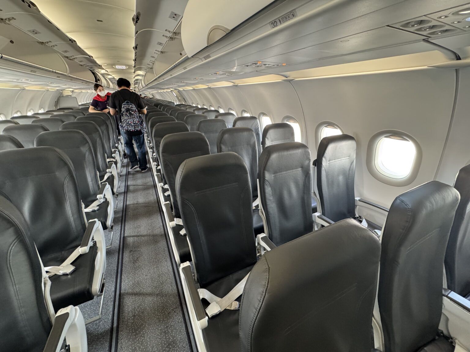 Review: Hong Kong Airlines A321 Economy Class (HKG-DAD) - The Alviator