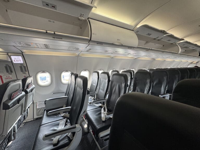 Review: Hong Kong Airlines A321 Economy Class (HKG-DAD) - The Alviator