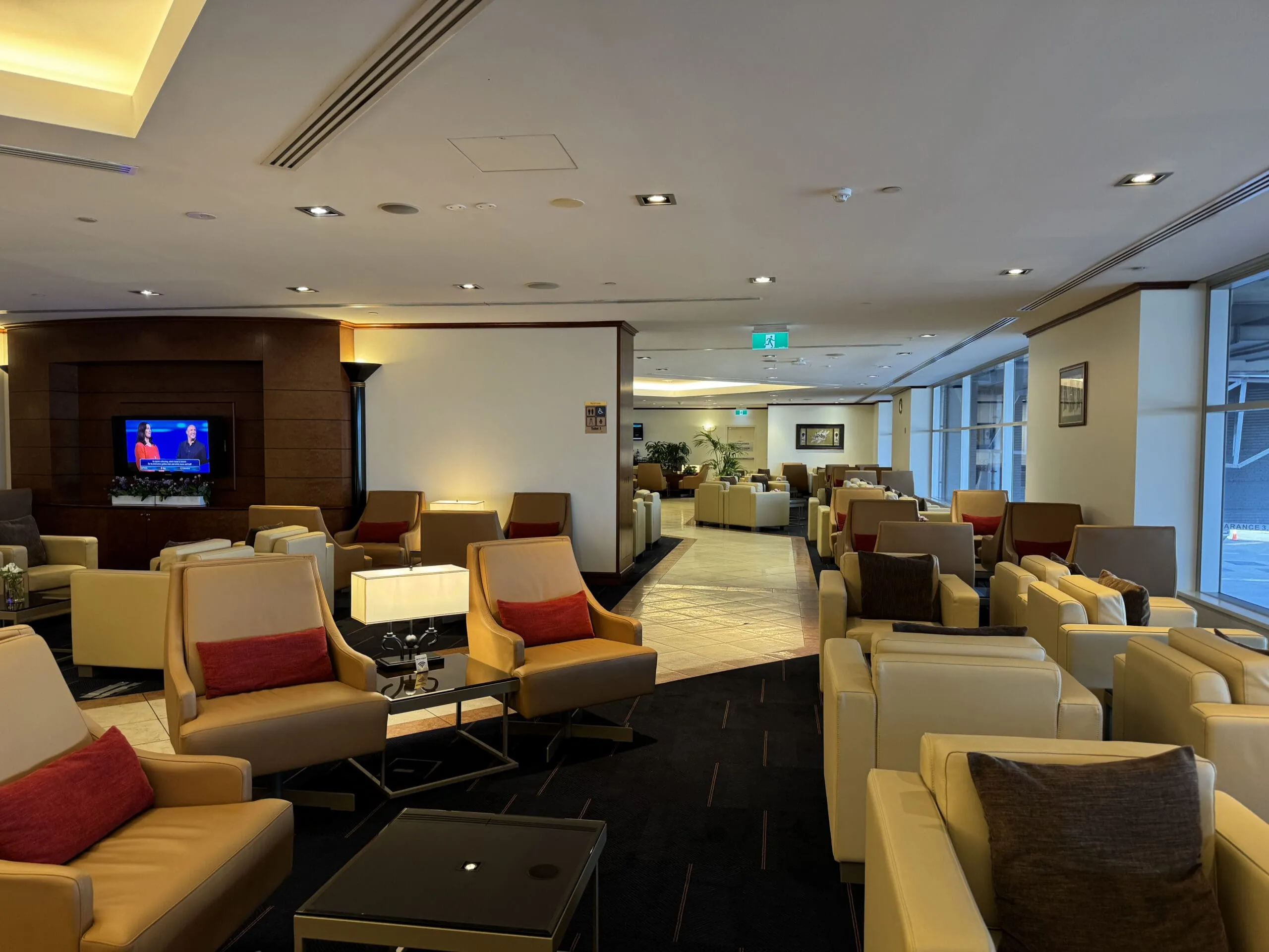 Frankfurt Airport's New Terminal 3 Lounges: Emirates, SkyTeam, Priority ...