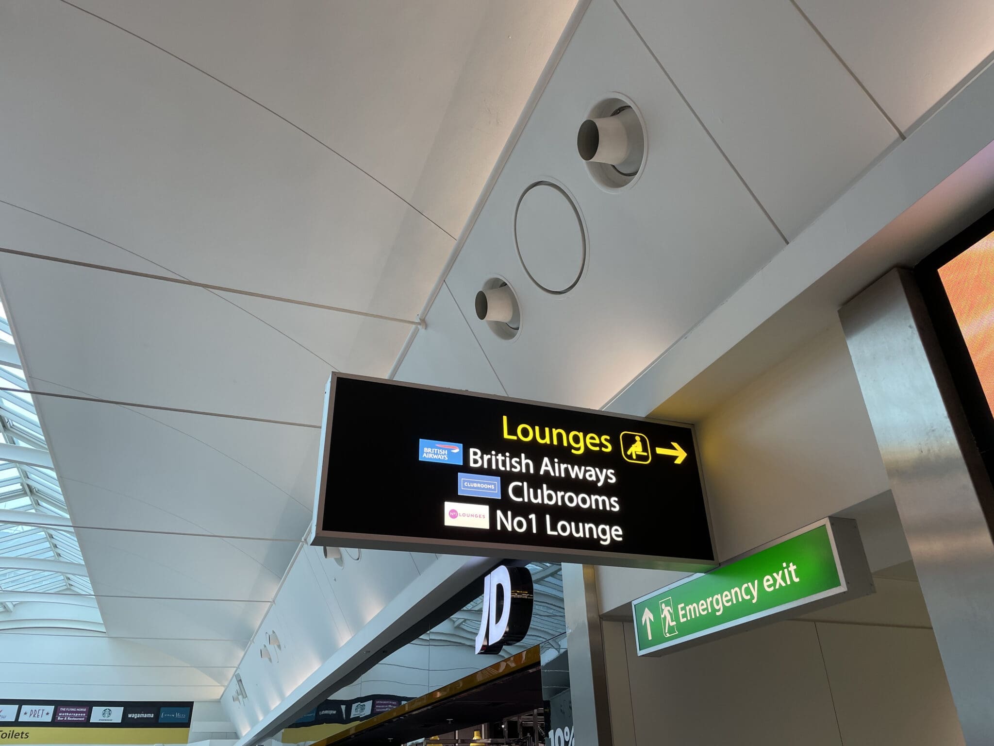 Review: No1 Lounge, London Gatwick Airport South Terminal (LGW) - The ...