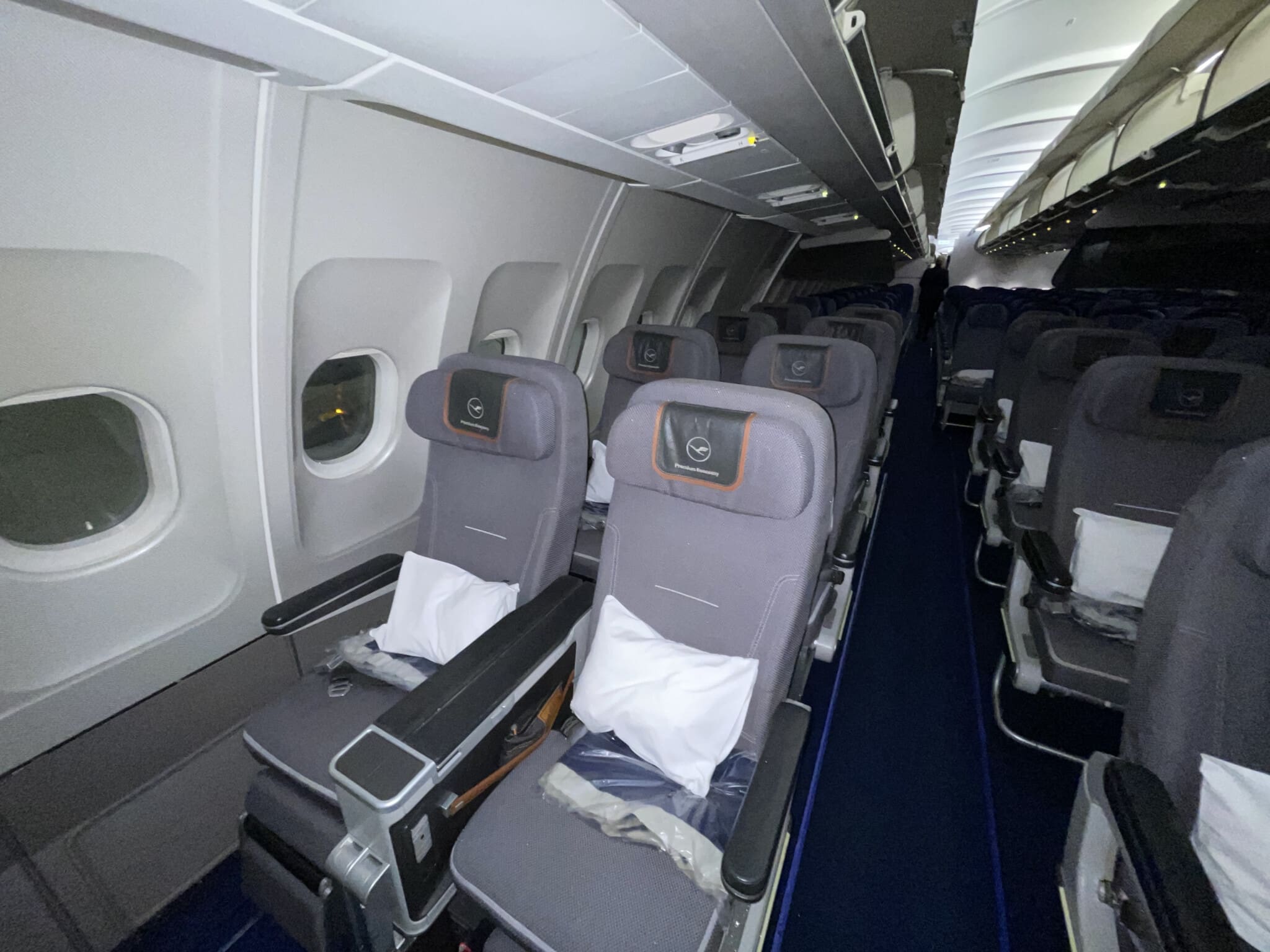 Review: Lufthansa A340 Business Class (HKG-FRA) - The Alviator