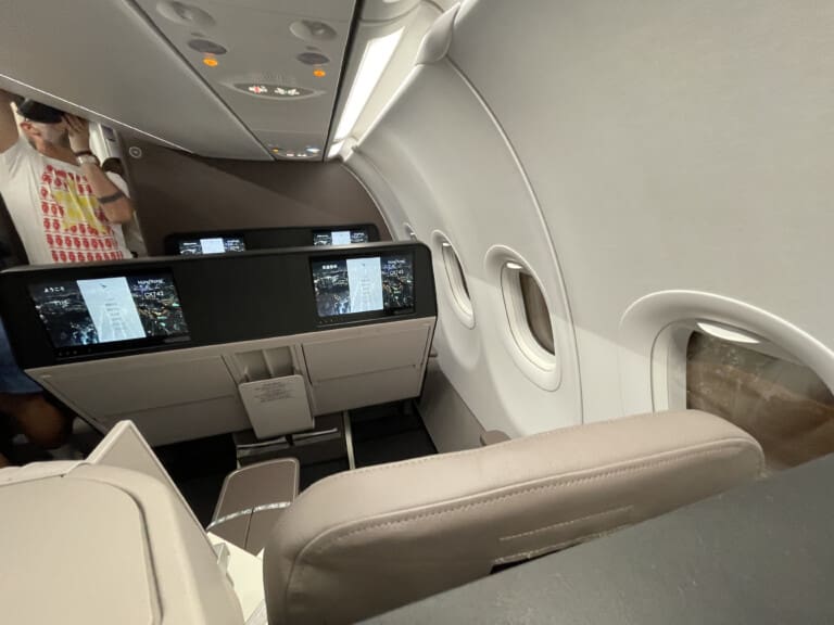 Review: Cathay Pacific A321neo Business Class (HAN-HKG) - The Alviator