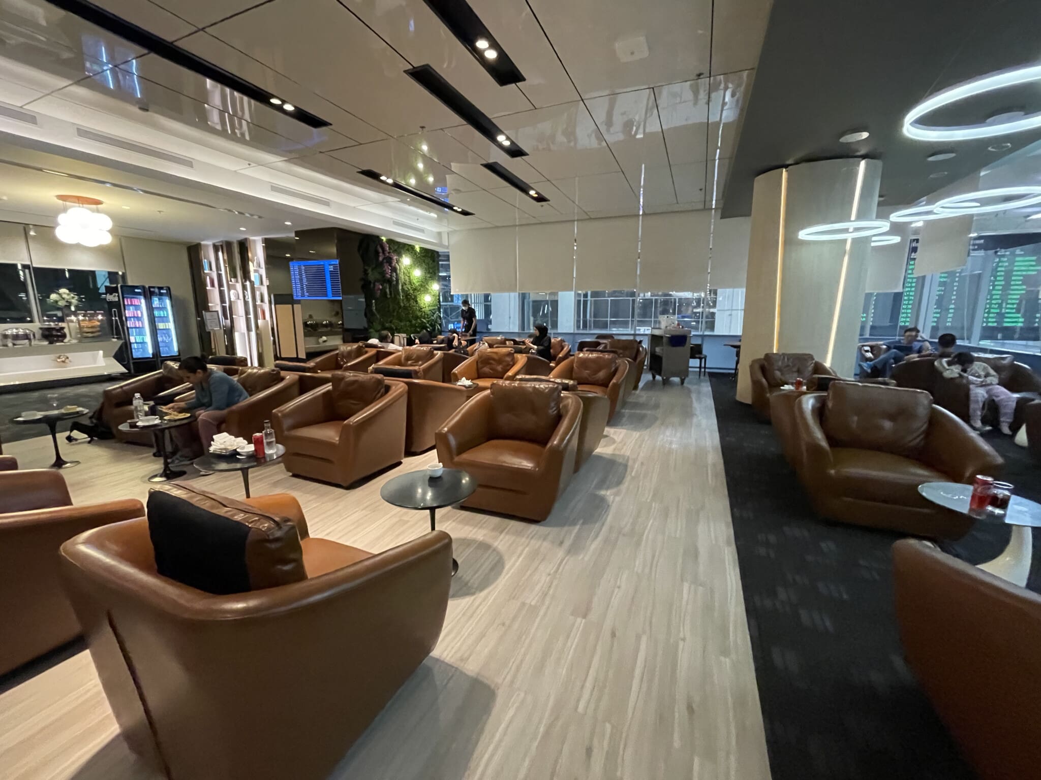 Review: Miracle Lounge Concourse D, Bangkok (BKK) - The Alviator