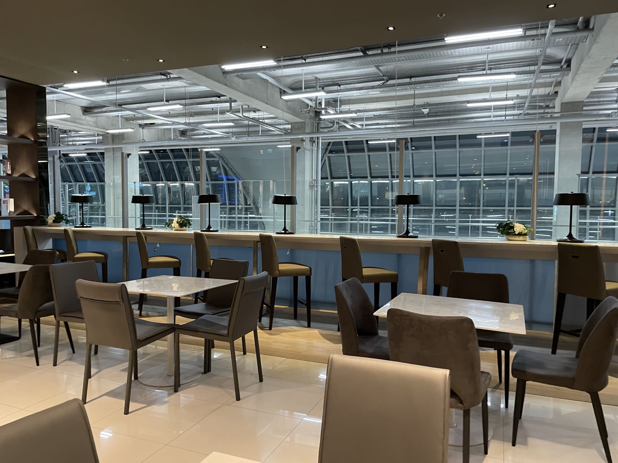 Review: Miracle Lounge Concourse D, Bangkok (BKK) - The Alviator