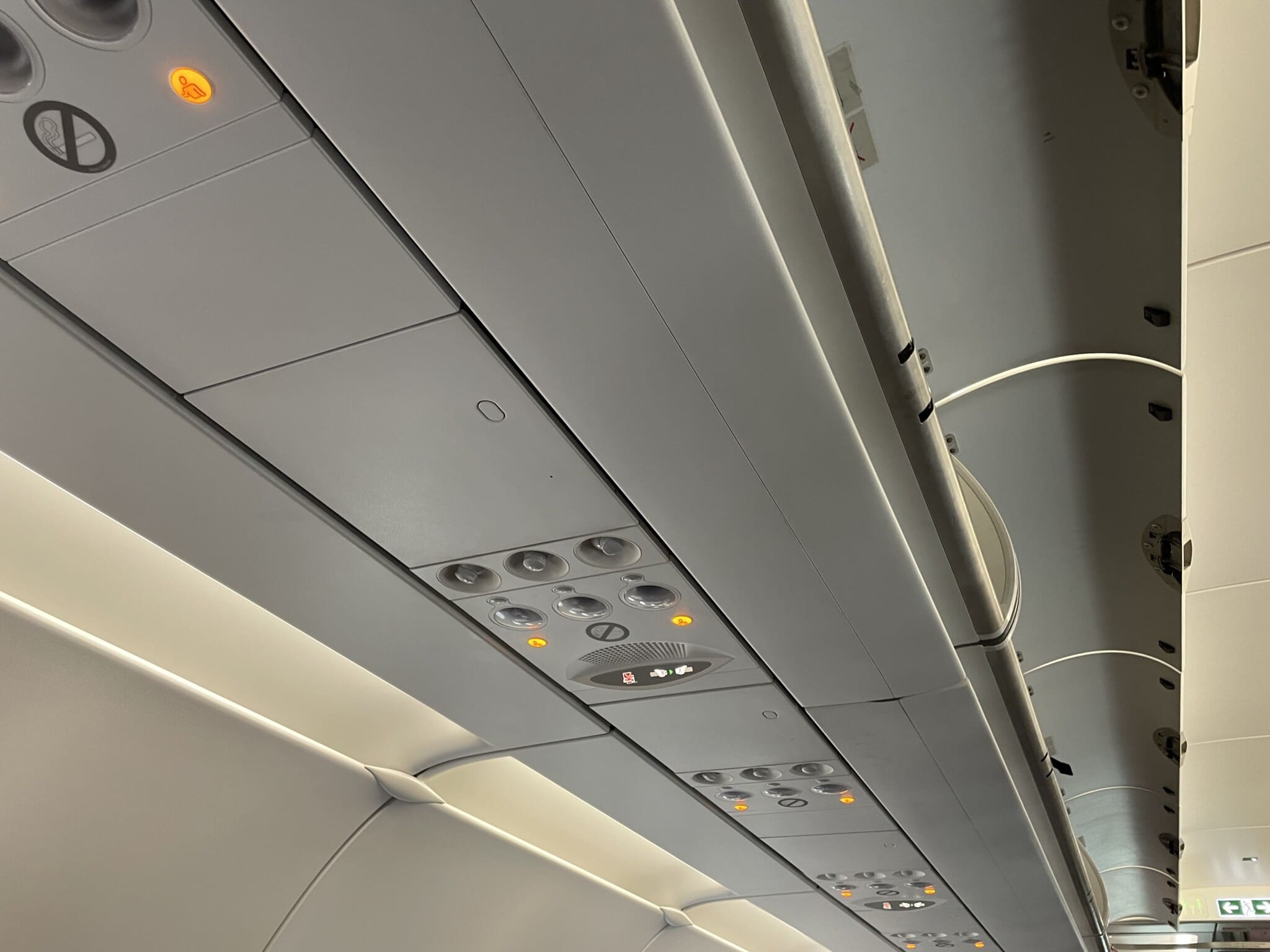 Review: HK Express A321 (HKG-BKK) - The Alviator