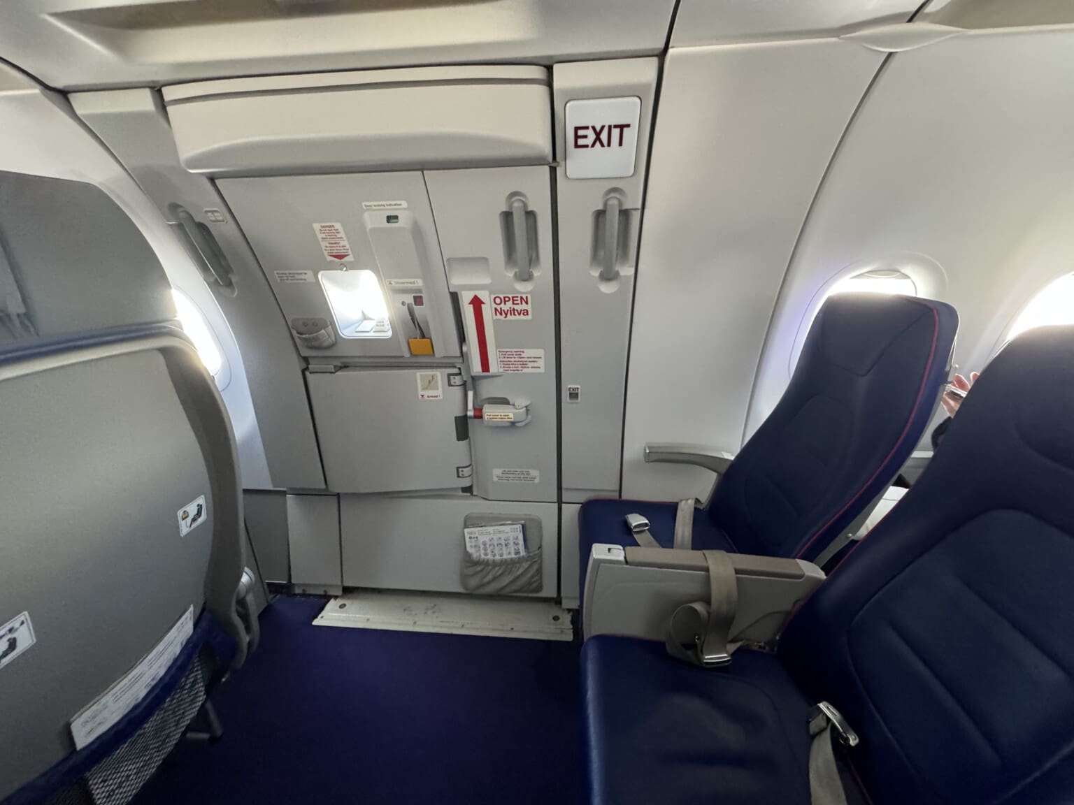 Review: Wizz Air A321neo (NCE-LGW) - The Alviator