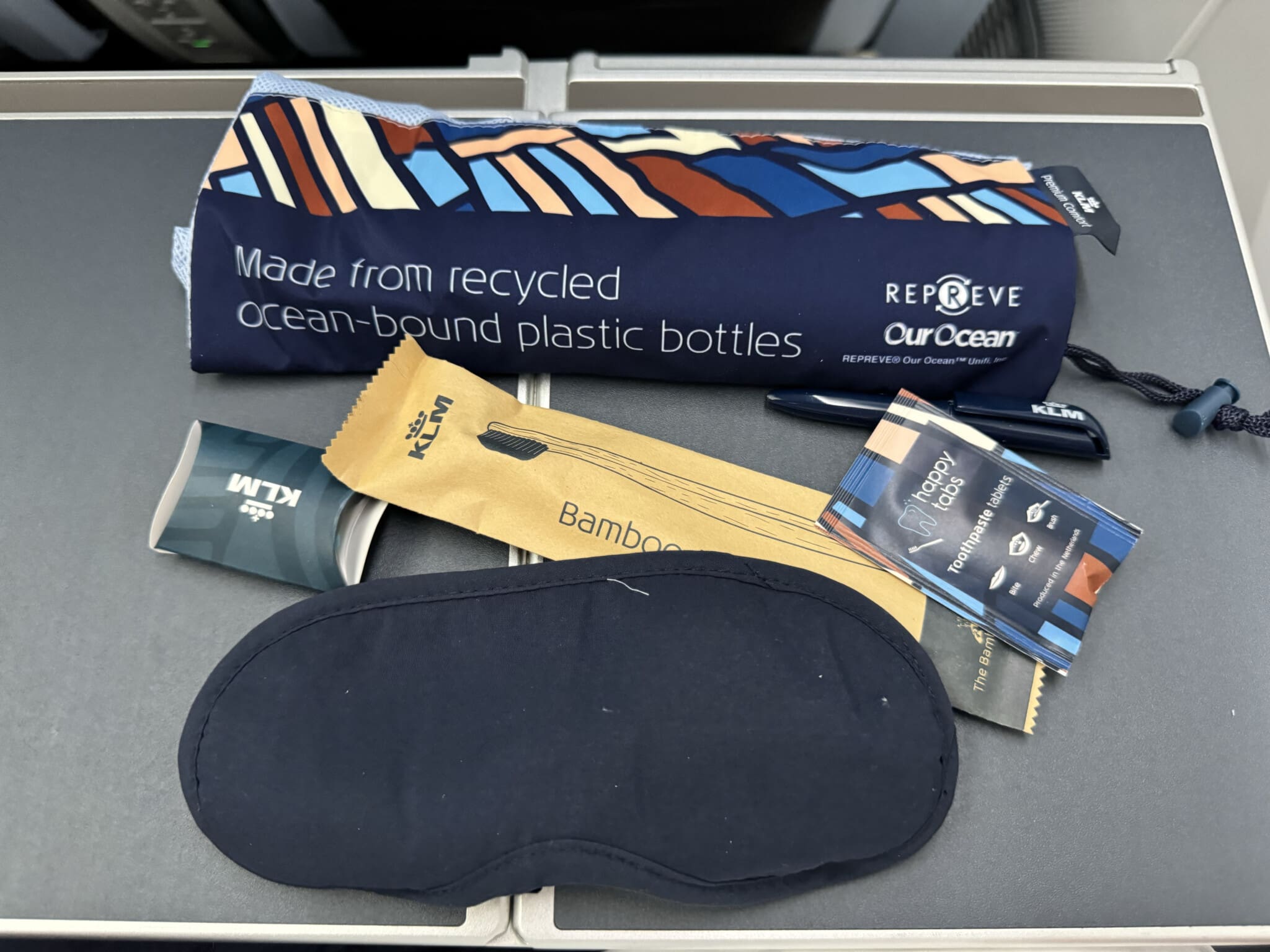 First Impressions: KLM's Delightful 787 Premium Comfort Class - The ...