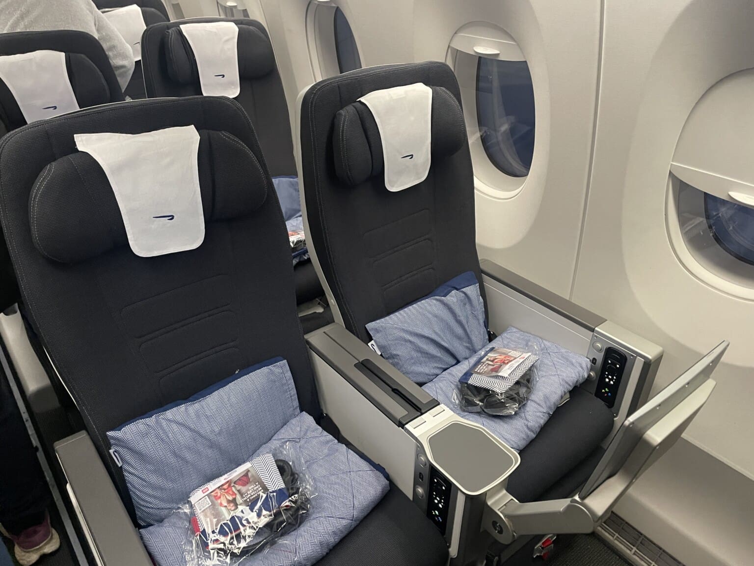 Review: British Airways Airbus A350-1000 Economy Class (YYZ-LHR) - The ...