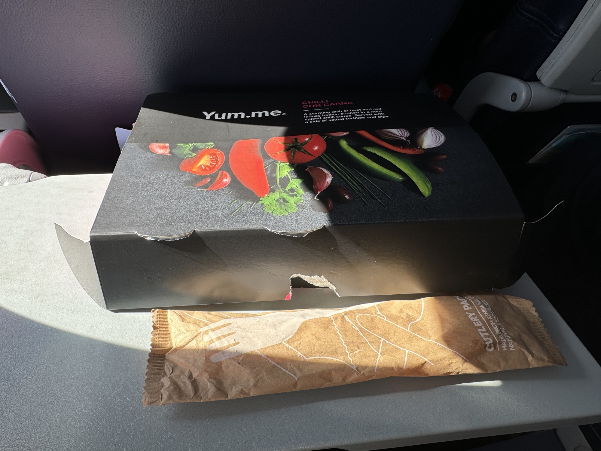 Review: TUI Airways 737 (LGW-REU) - The Alviator
