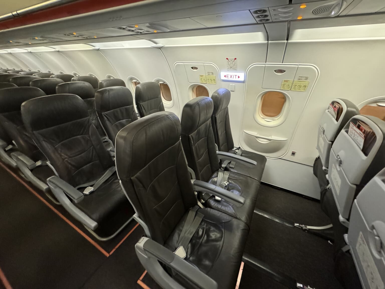 Review: Jetstar Asia A320 (HKT-SIN) - The Alviator