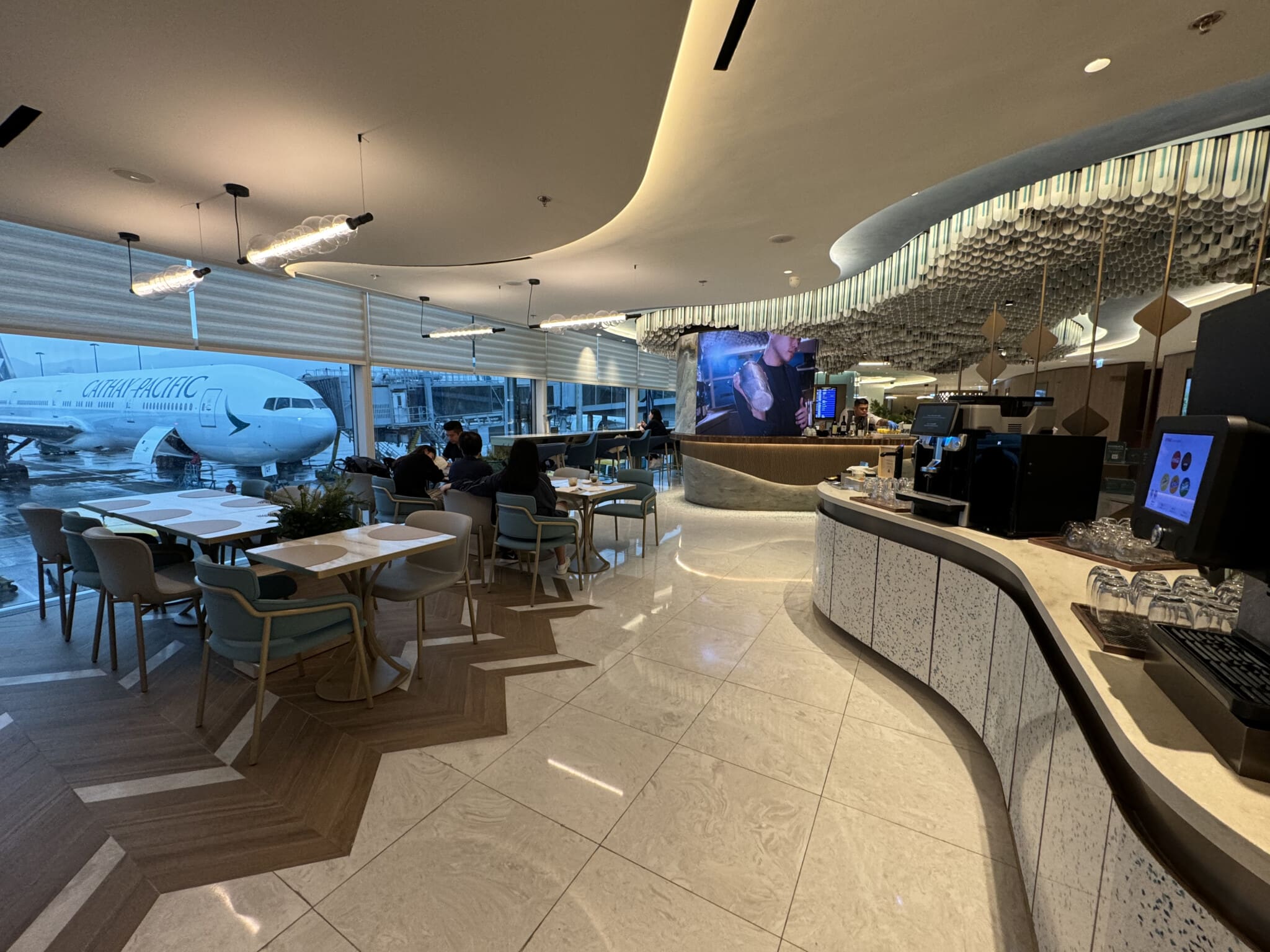 Review: Kyra Lounge, Hong Kong (HKG) - The Alviator