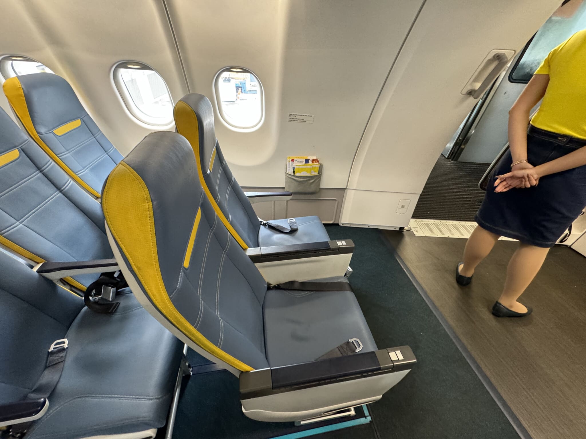 Review: Cebu Pacific A330neo (HKG-MNL) - The Alviator