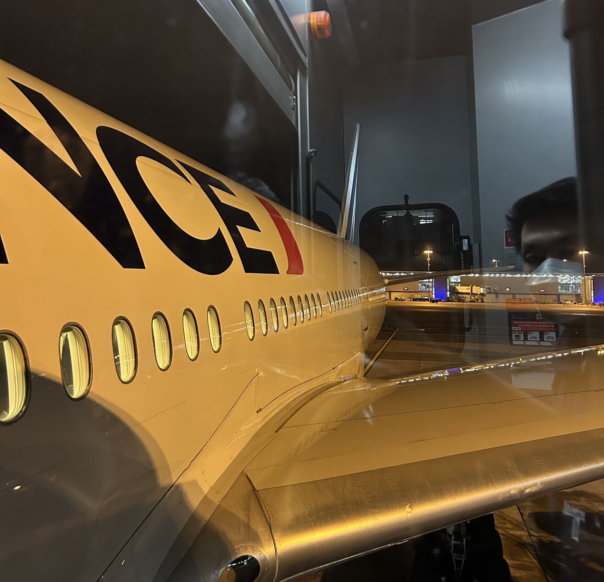 Review: Air France 777 [NEW] Premium (CDG-YYZ) - The Alviator