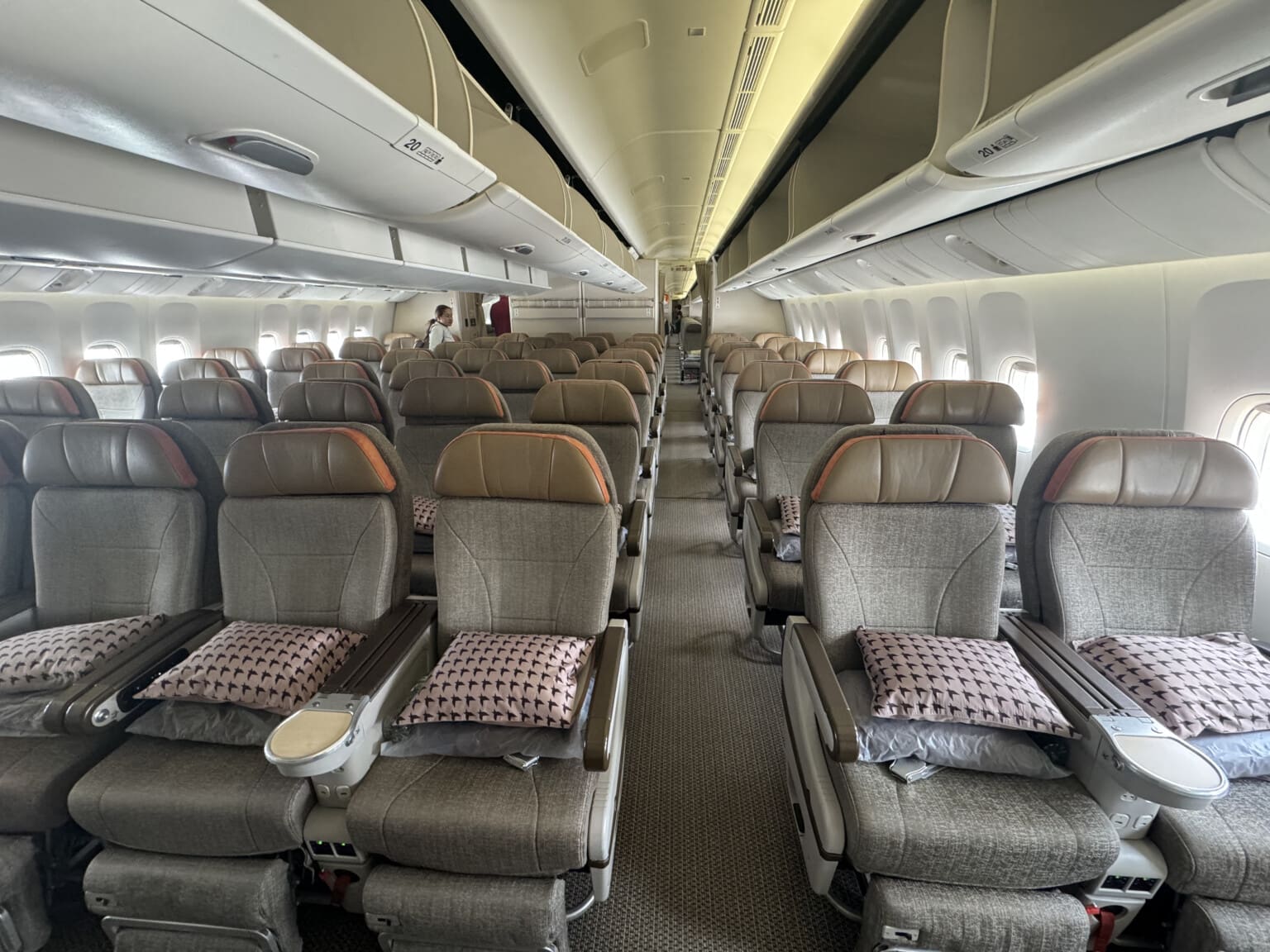 Review: EVA Air 777 Premium Economy (BKK-LHR) - The Alviator