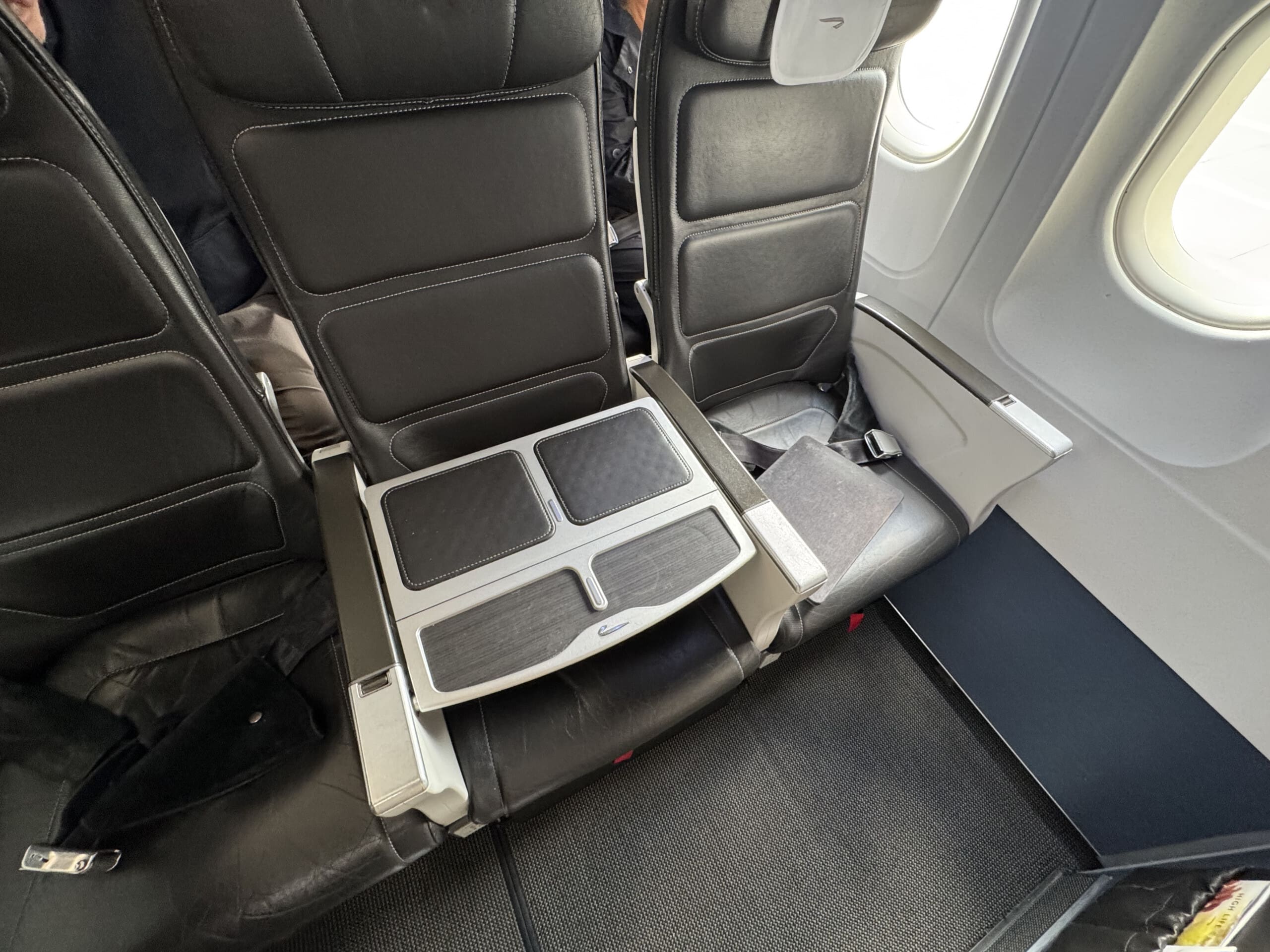 Review: British Airways A320 Club Europe (LHR-STR) - The Alviator